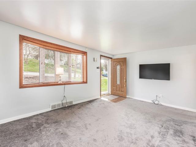 112 Neilson Drive