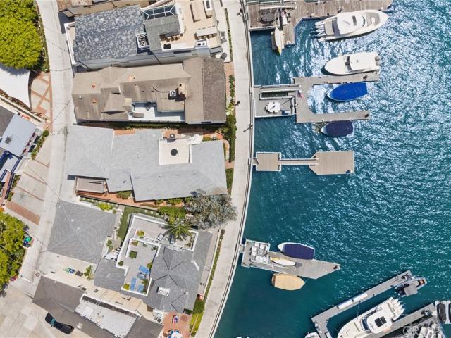 112 S Bay Front