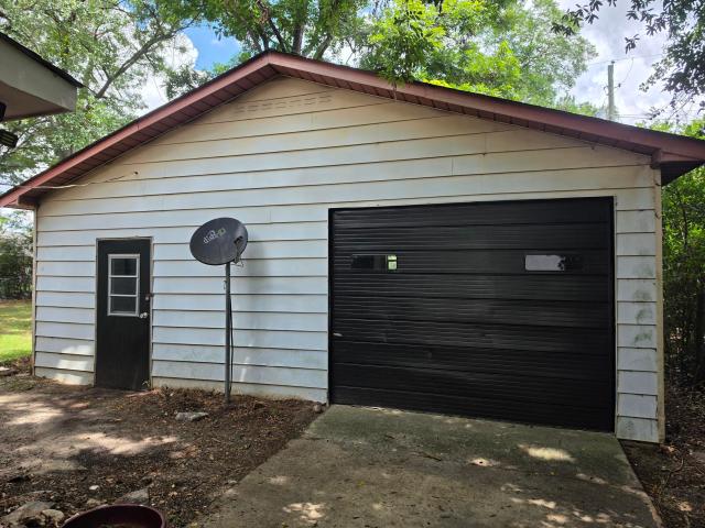 112 Smallridge Street
