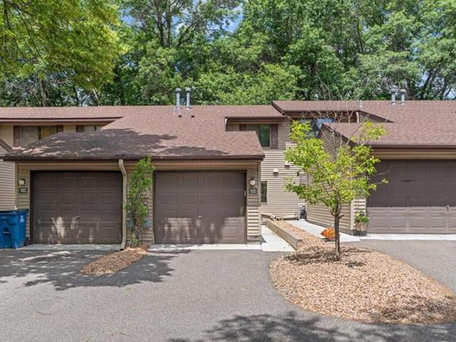 112 South Dr Unit D, Circle Pines, MN 55014
