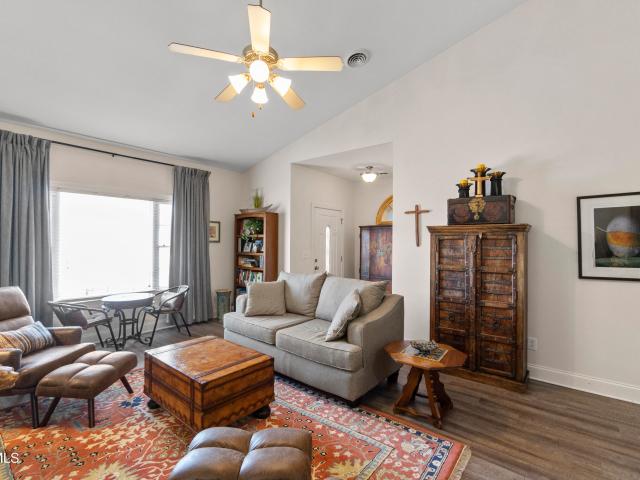 112 Southridge Drive 12