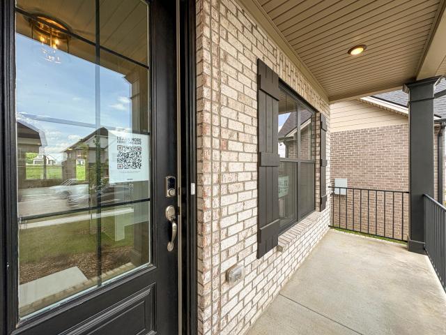 112 Sable East St