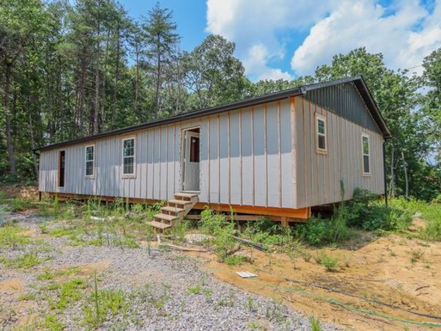 112 Salzer Mtn Rd W, Spencer, TN 38585