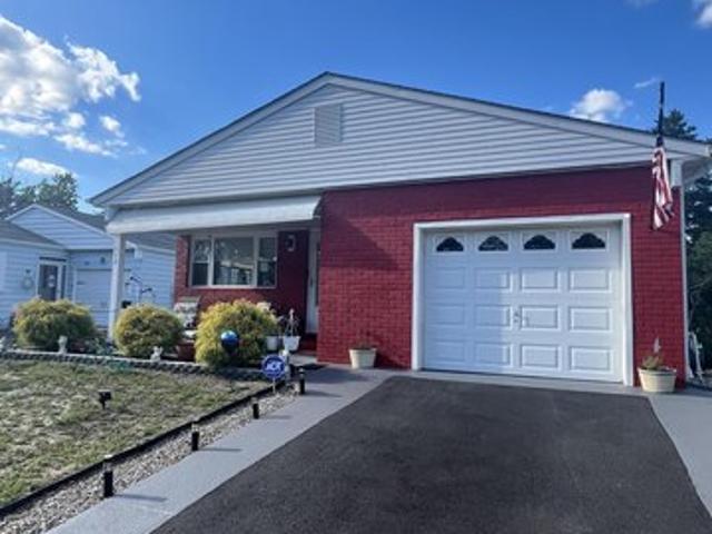112 Santiago Dr, Toms River, NJ 08757