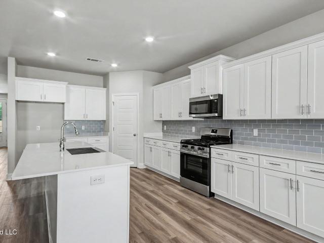 112 Saratoga Spgs Avenue