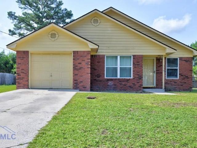 112 Shayna Dr NE, Hinesville, GA 31313