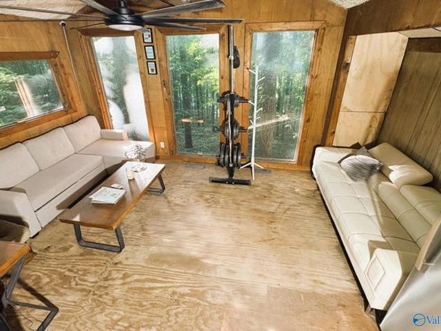 112 Shin Point Rd, New Hope, AL 35760