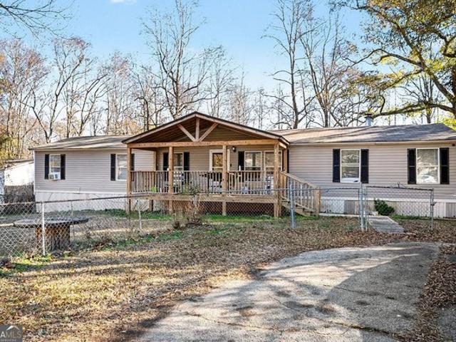 112 Skyland Dr E, Locust Grove, GA 30248