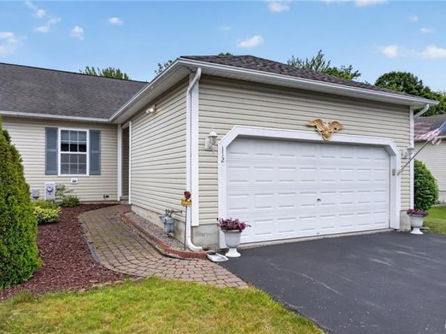 112 Sleeth Mill Cir, Syracuse, NY 13212