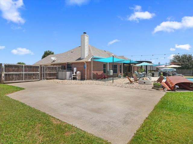 112 Springfield Ln, Red Oak, TX 75165 | MLS #21338