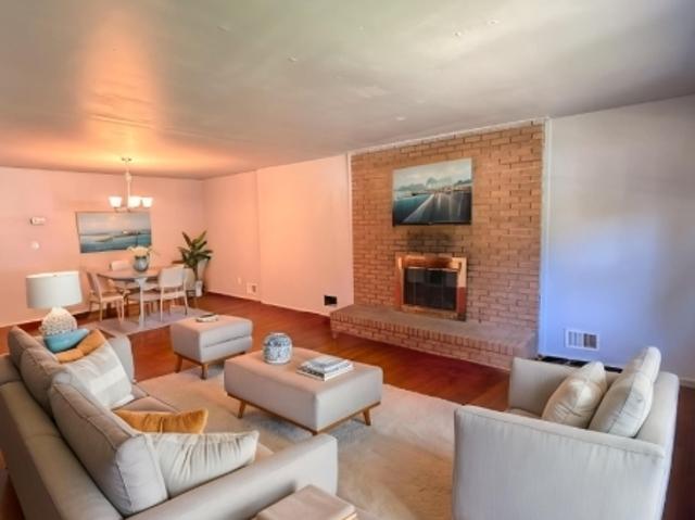 112 Stedwick Dr