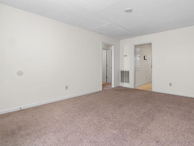 112 Stephanie Dr # D