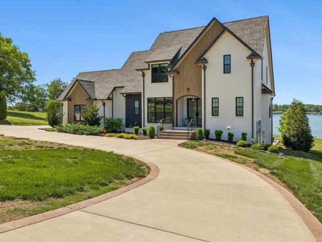 112 Sterling Rd, Hendersonville, TN 37075