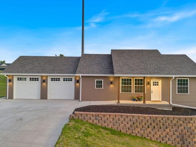 112 Storgatan St, Stanton, IA 51573