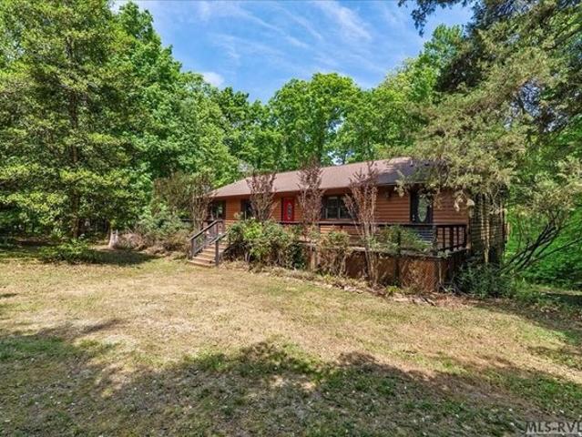 112 Poplar Creek St, Bracey, VA 23919