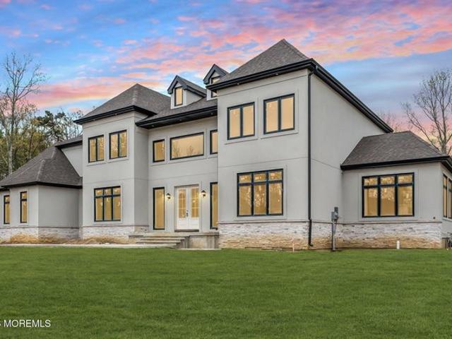 112 Parker Chase Ct, Morganville, NJ 07751