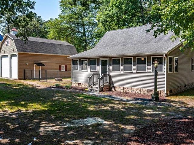 112 Parker Rd, Reedville, VA 22539