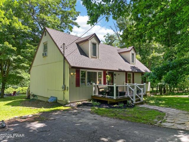 112 Partridge Ct, Dingmans Ferry, PA 18328