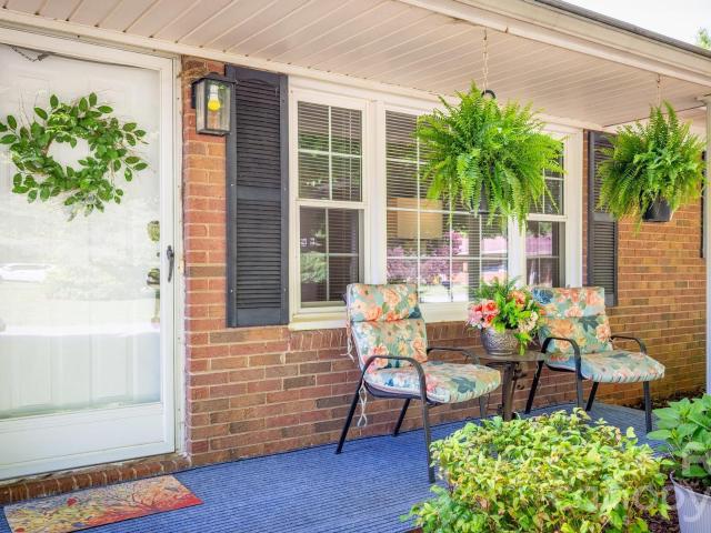 112 Persimmon Circle
