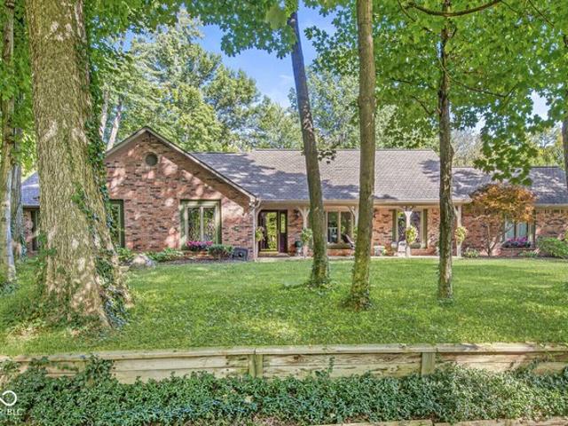 112 Pinehurst Ave, Fishers, IN 46037