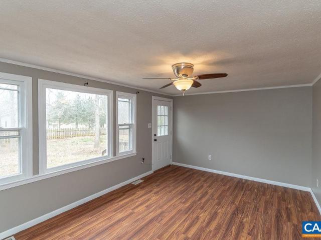 112 Pines Ln