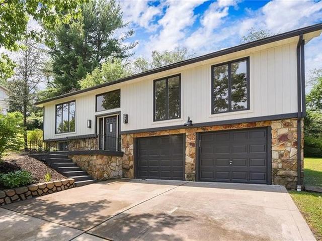 112 Pleasantview Dr, Canonsburg, PA 15317