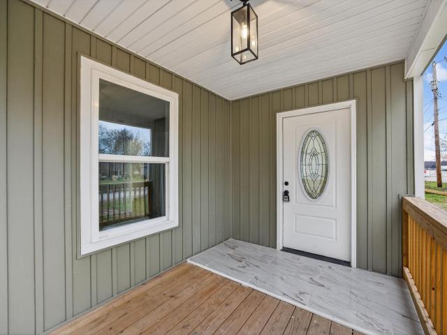 112 Rowe St, Rossville, GA 30741 | MLS #1529 | Compass