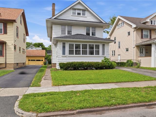 112 Roxborough Road