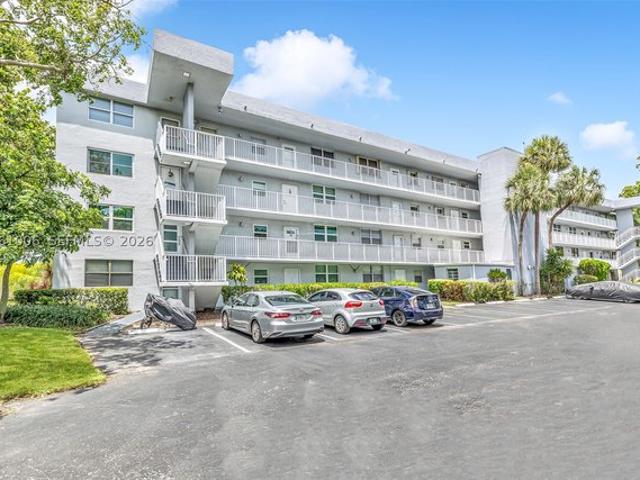 112 Royal Park Dr Apt 3A, Oakland Park, FL 33309