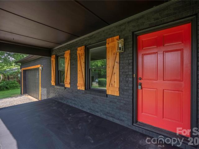 112 Robinette Ln, Statesville, NC 28625 | MLS #4376