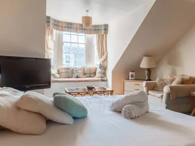 112 Rose Street, City of Edinburgh, EH2 3JF, United Kingdom | 2 bed apartment for rent #149127565 | Rentberry