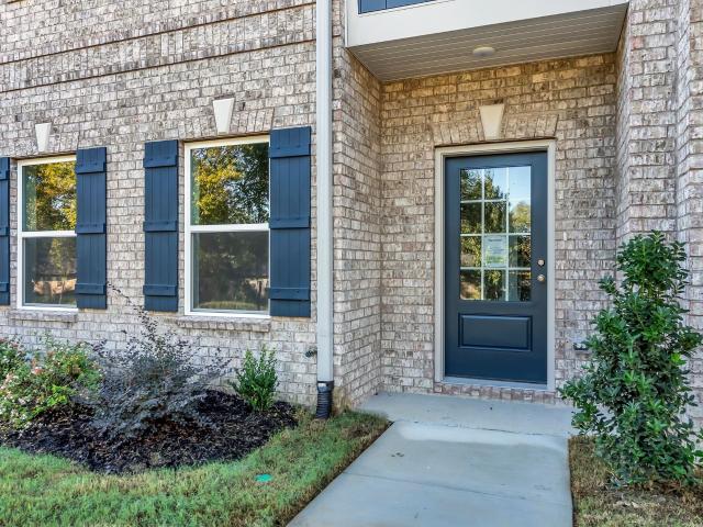 112 Rosebush Lane