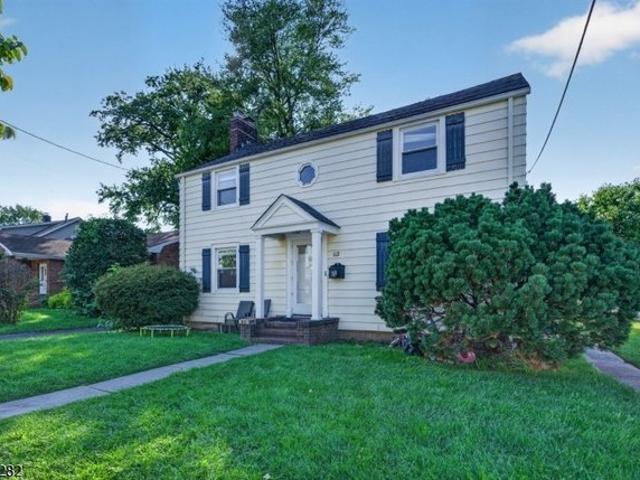 112 Rosewood Ter, Linden, NJ 07036