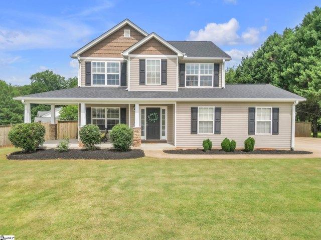 112 Rustcraft Dr, Greer, SC 29651