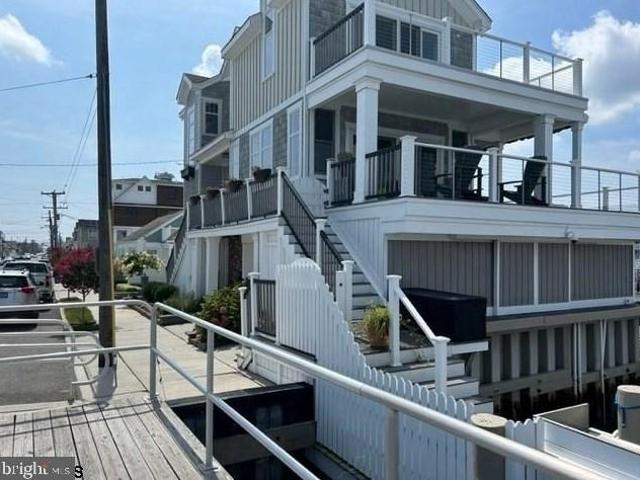 112 W 10th St, Ocean City, NJ 08226
