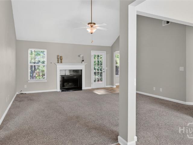 112 W Tahoe Drive