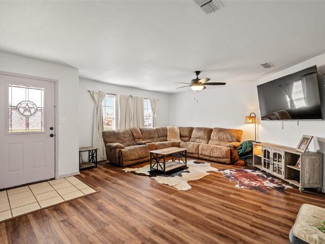 112 W Cedar Street