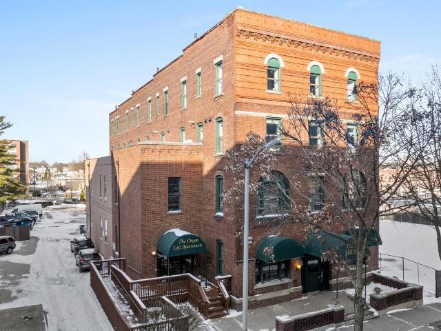 112 W Hill Street