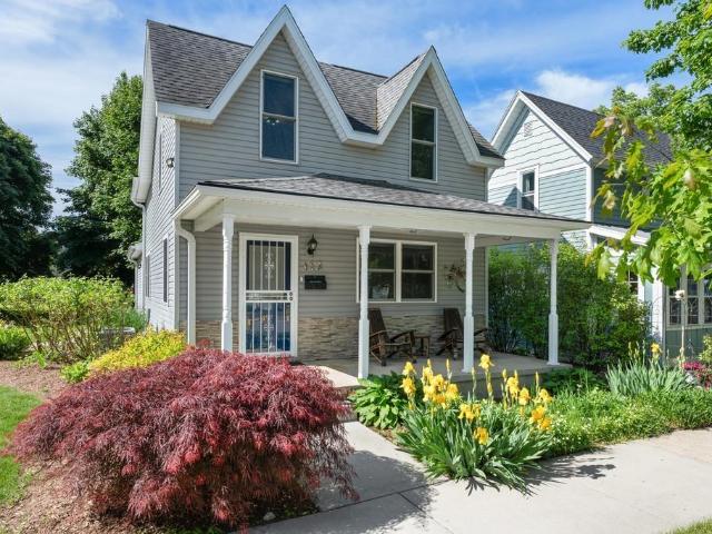 112 W Lincoln Street