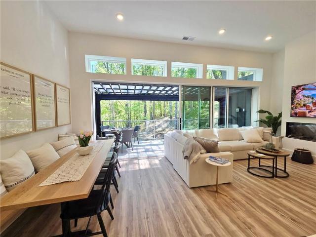 112 Waterview Court