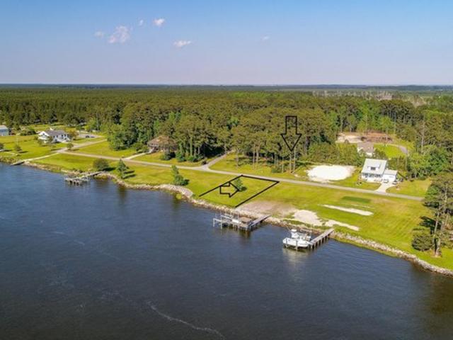 112 Waterway Dr Lot 4 Beaufort, NC 28516