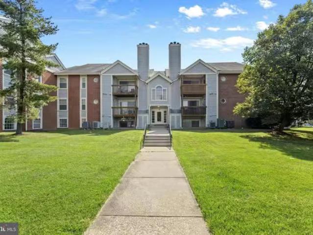 112 WATER FOUNTAIN WAY UNIT 203, GLEN BURNIE, MD 21060 Condo/T.