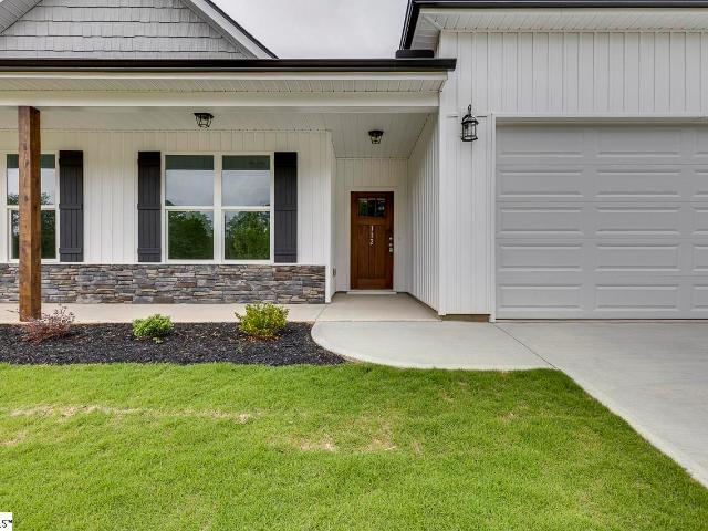 112 Walters Way