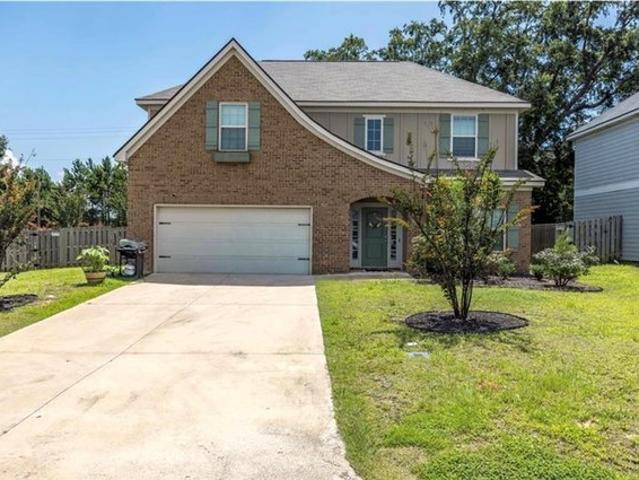 112 White Oak Dr, Smiths Station, AL 36877
