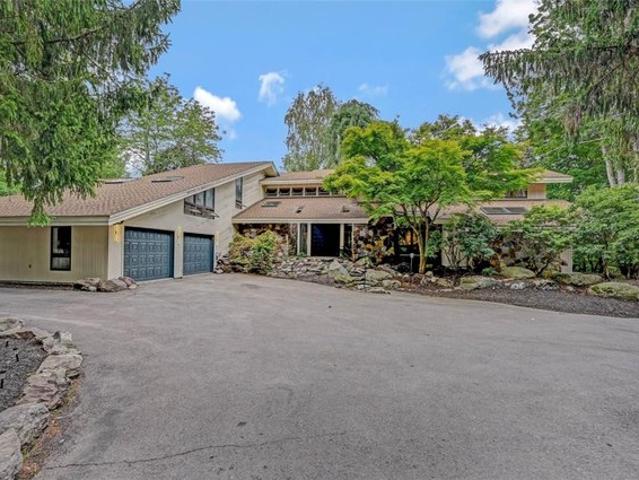 112 Tawny Fox Trl, Stroud Township, PA 18301