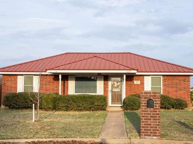 112 Tumbleweed Ct, Henrietta, TX 76365