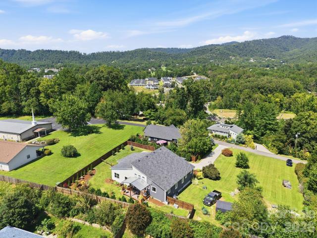 112 Upper Grove Lane