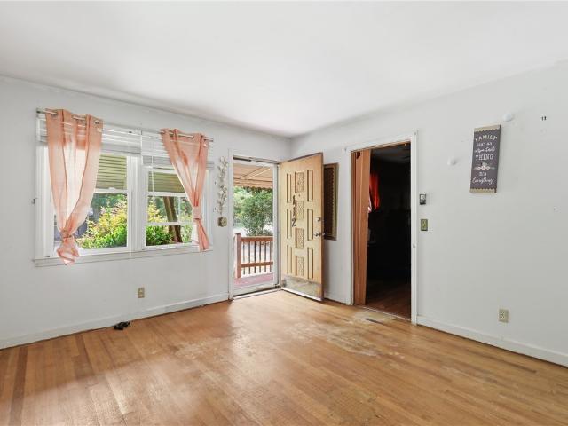112 Vesta Drive