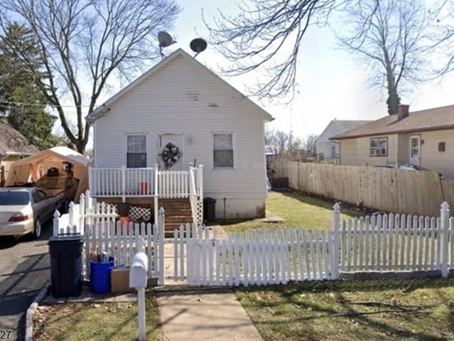 112 Victor St, Franklin Twp, NJ 08873