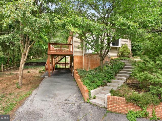 112 Yale Drive
